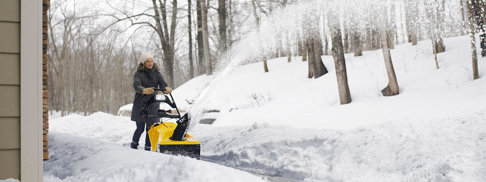 Single-Stage Gas Snow Blowers for Sale | Cub Cadet US